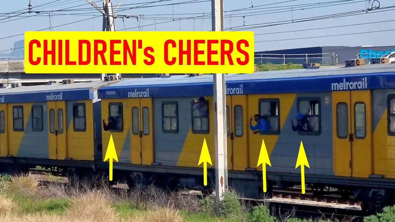 FRIENDLY CHILDREN in 10M5 METRO TRAIN - YouTube