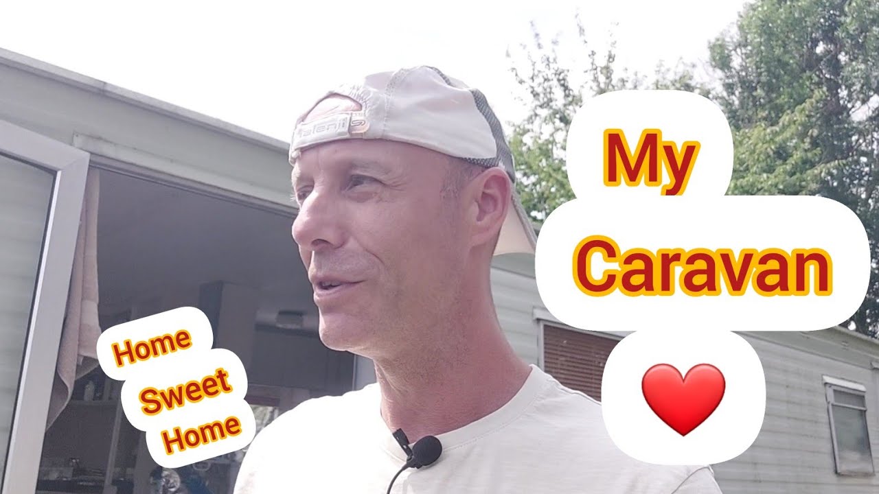 My caravan life - a little tour around my caravan Part 1 🙌🏼 ️ - YouTube