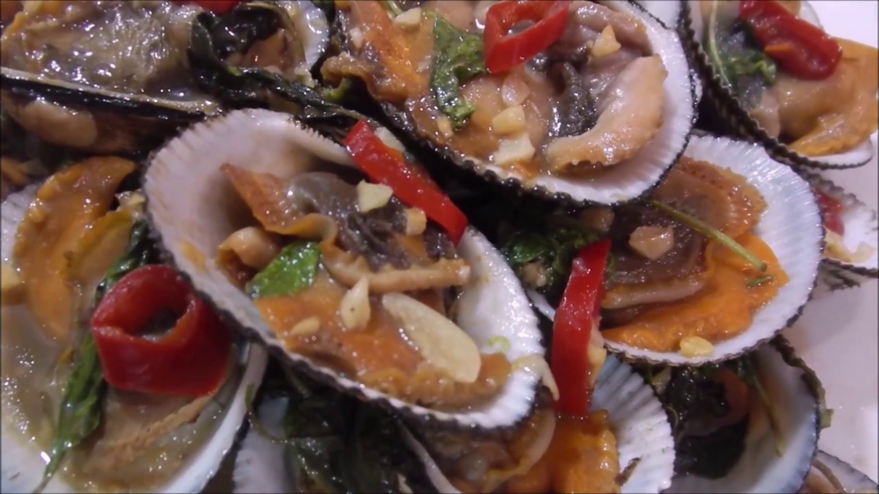 Stir Fry Clam with Tamarind and Holy Basil Recipe - YouTube