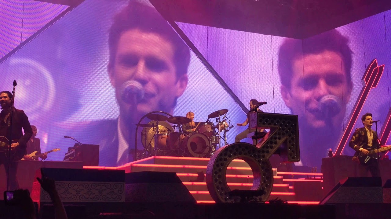 The Killers fan plays drums - For Reasons Unknown - Las Vegas 2/3/2018 ...