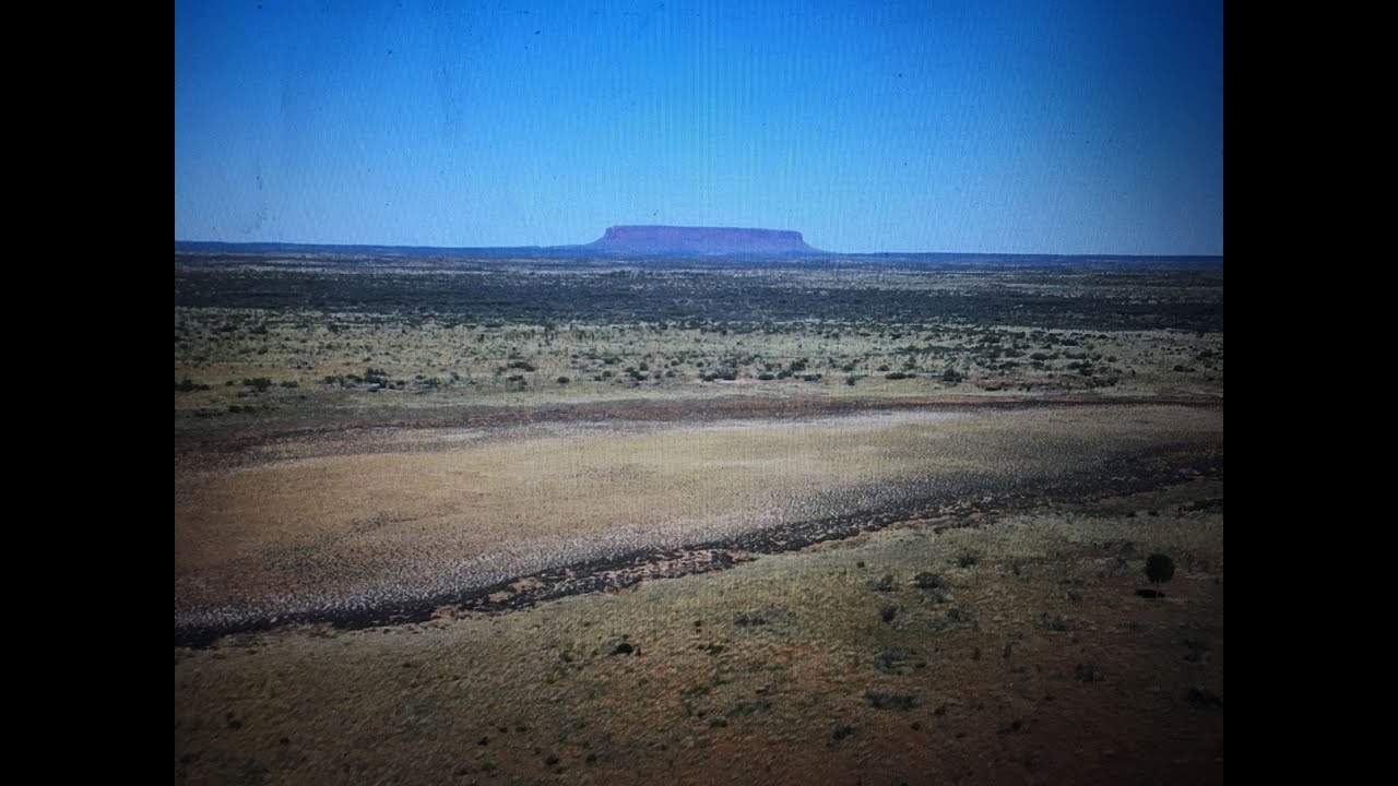 NT, Mount Conner Lookout - YouTube