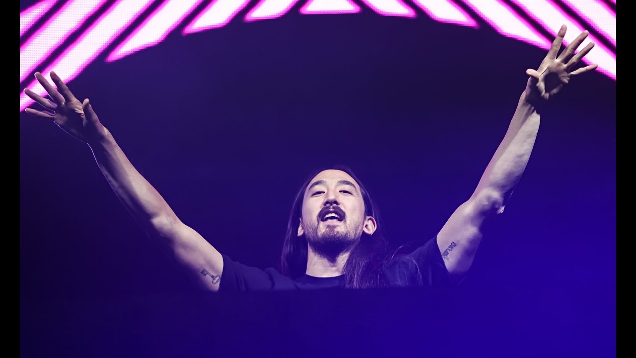 Steve Aoki live at Tomorrowland 2014 HQ - YouTube