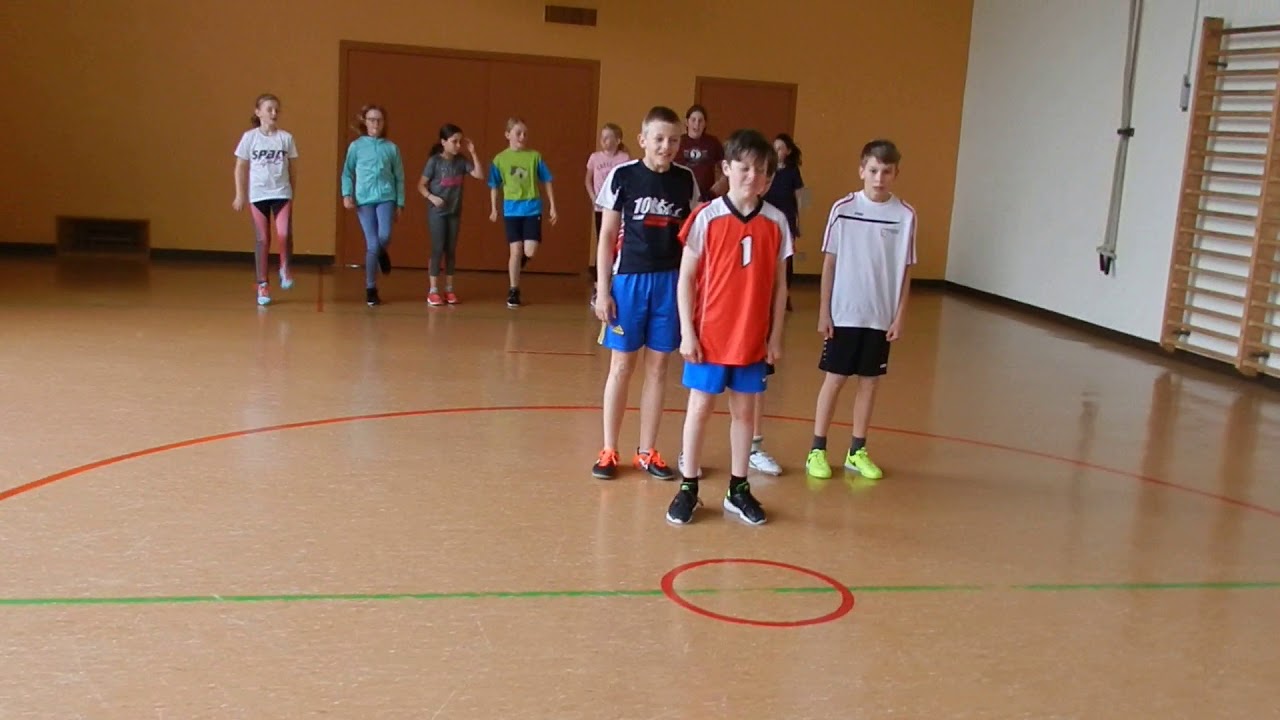 Tanz mach die Robbe - YouTube