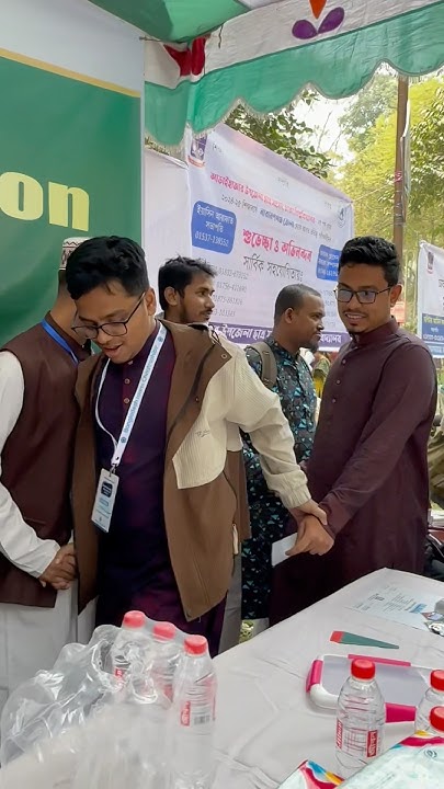 কাকে হাত ধরে টেনে নিয়ে আসলো ঢাবি শিবির সভাপতি এস এম ফরহাদ | SM Forhad | Sadik Kayem #shorts ...