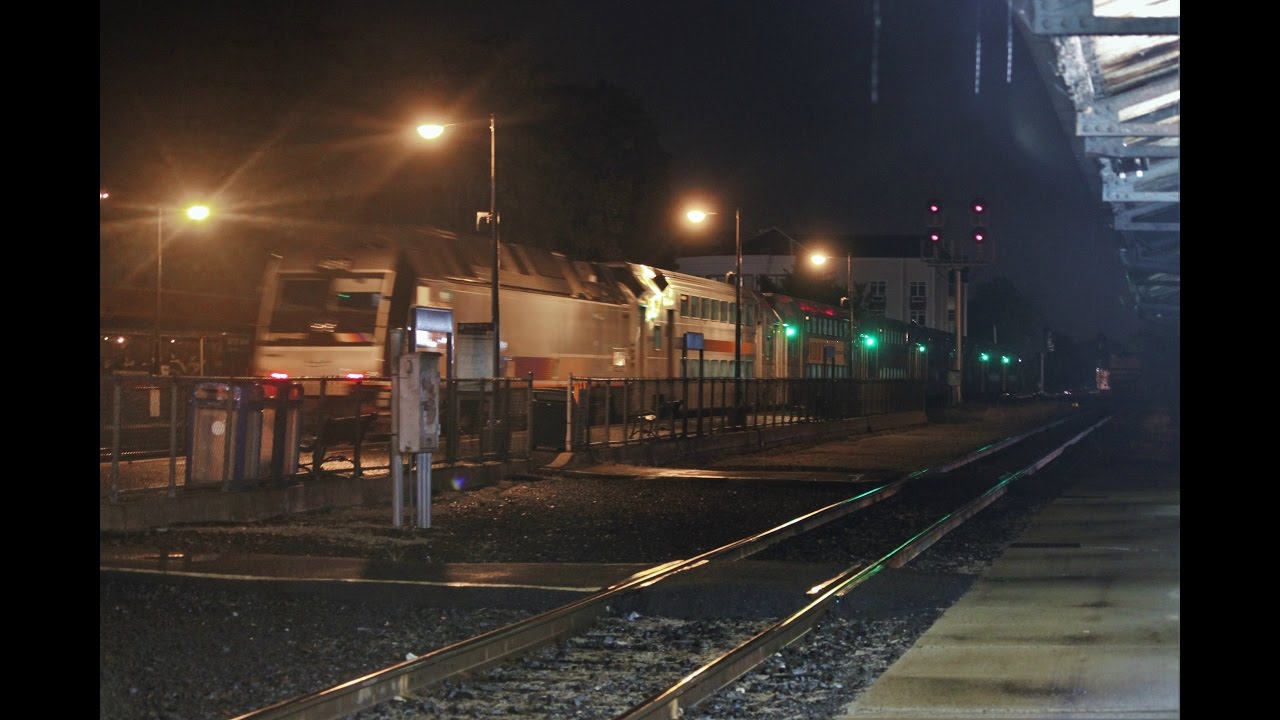 [HD] Norfolk Southern, CSX & New Jersey Transit At Bound Brook - YouTube