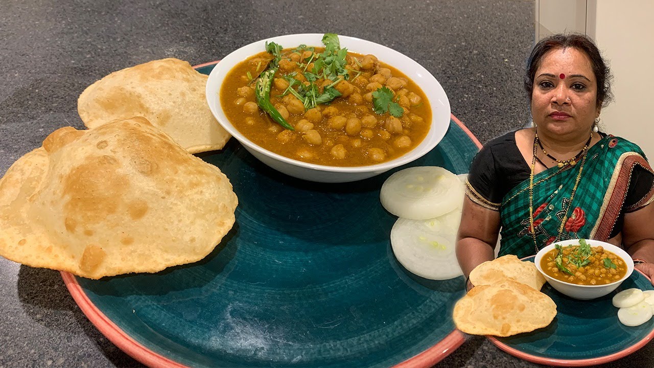Punjabi Chole Puri Recipe || How to Make Chole Puri at Home - YouTube