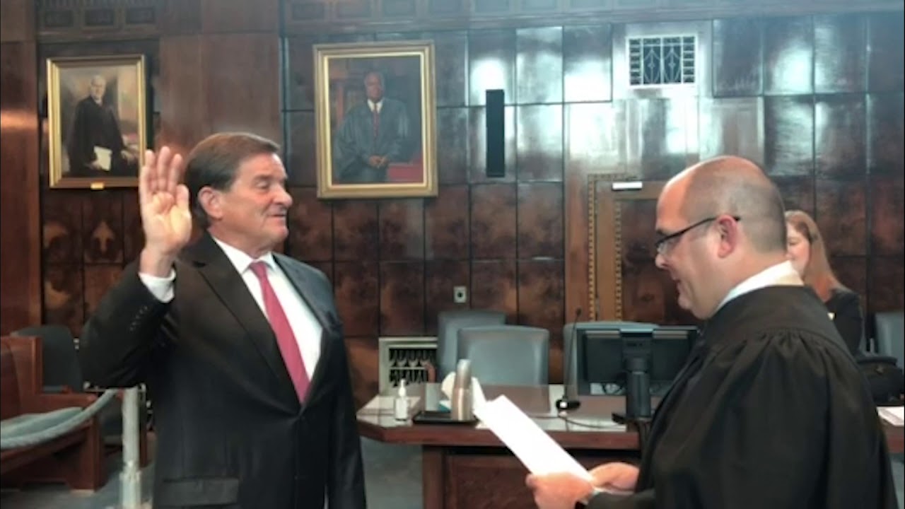 William Kilbride Swearing In - YouTube