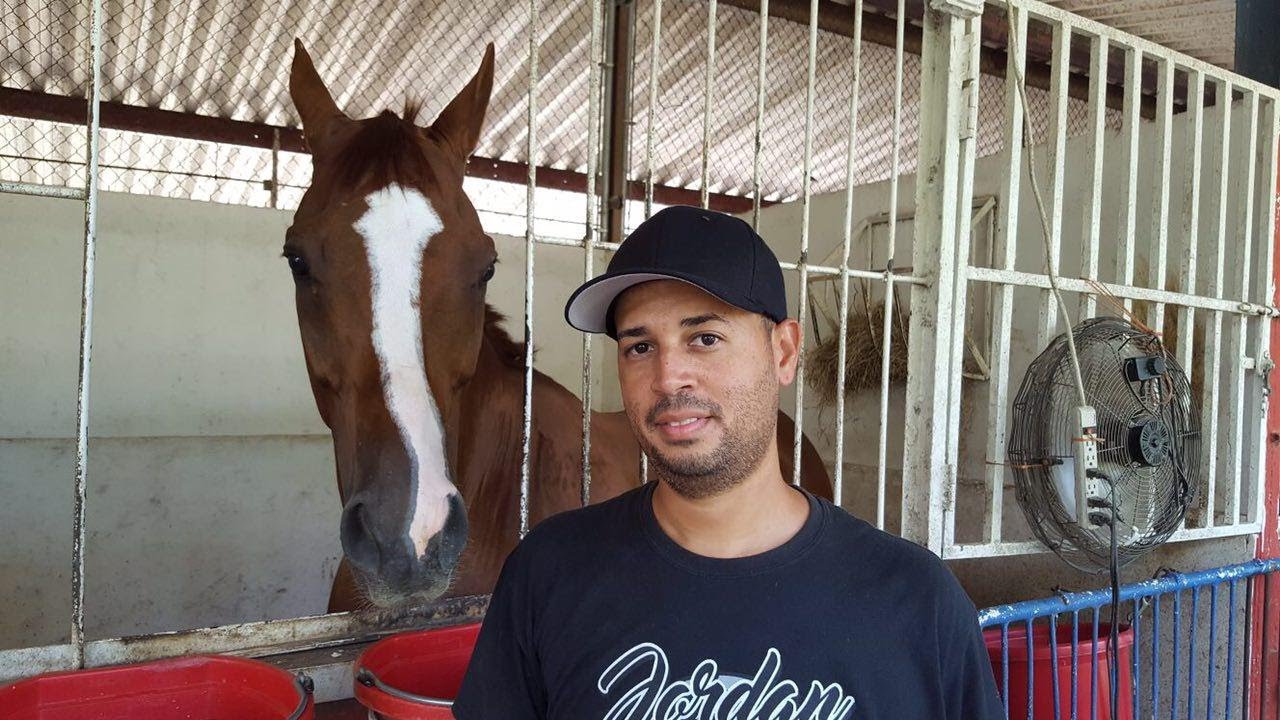 Daniel Encarnación (Arquitecto) - Clásico Antonio R. Barceló 2017 - YouTube