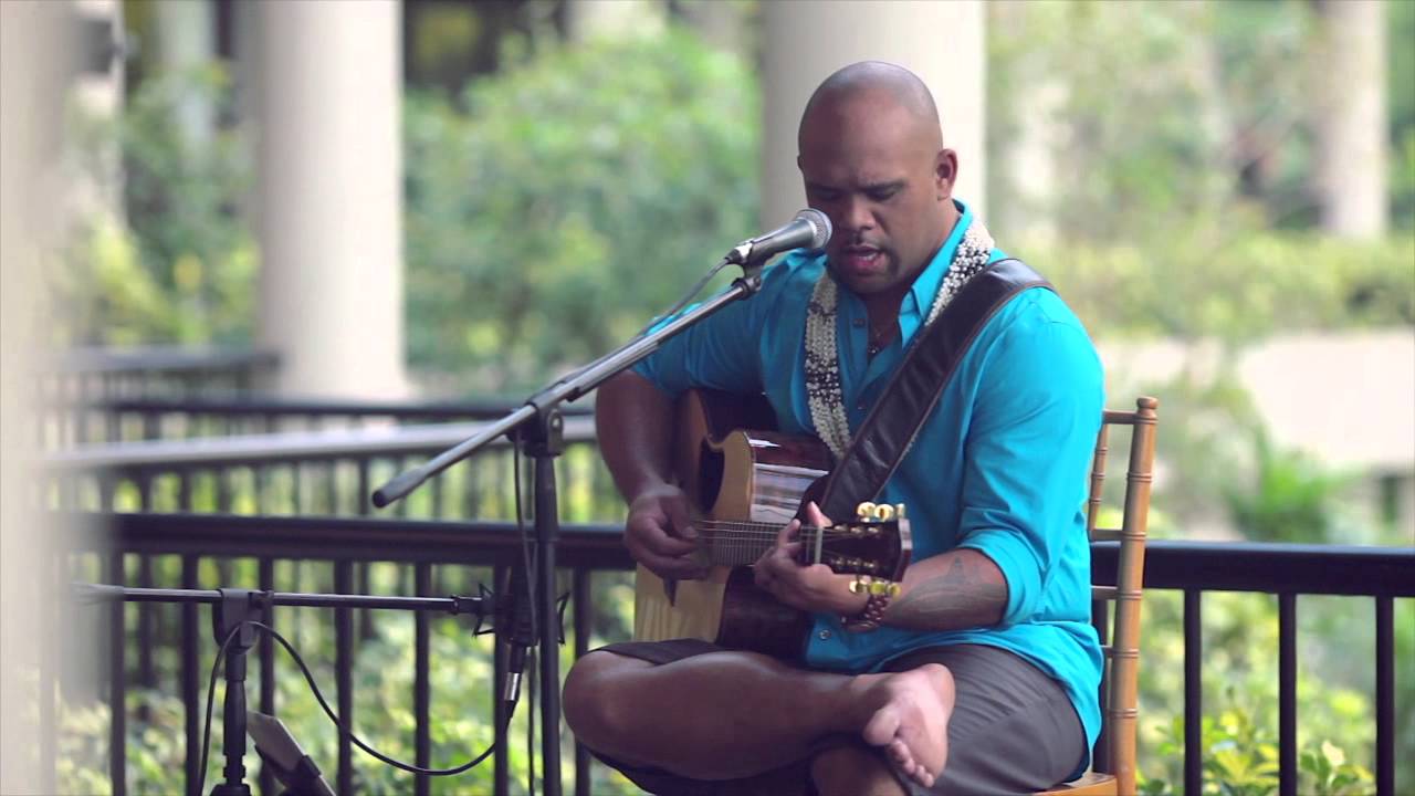 Kuana Torres Kahele- I Guess It's Christmas (Hisessions.com Acoustic ...