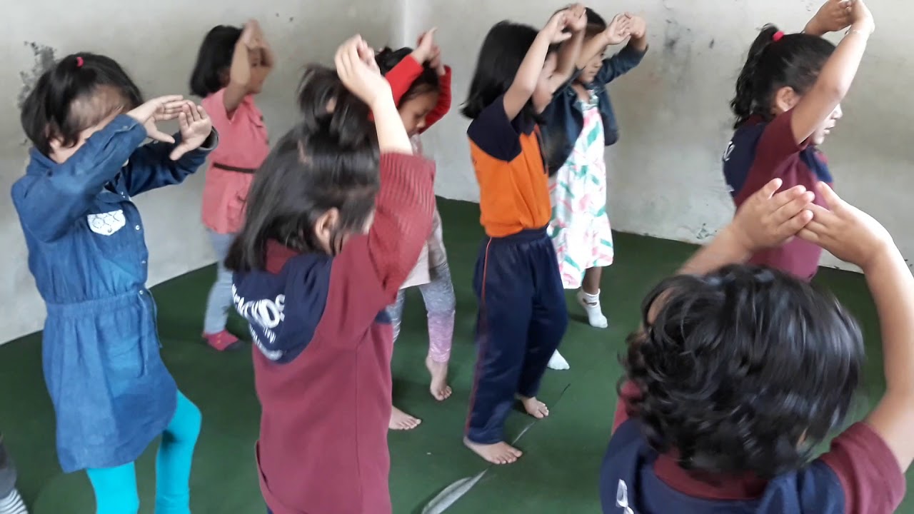 MA TA GAU KI GORI|| LATEST KIDS DNCE|| - YouTube