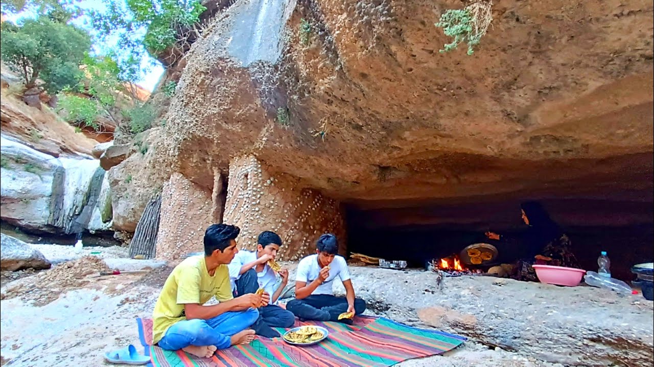 Cooking local bread in the cave with Atish and continuing to decorate ...
