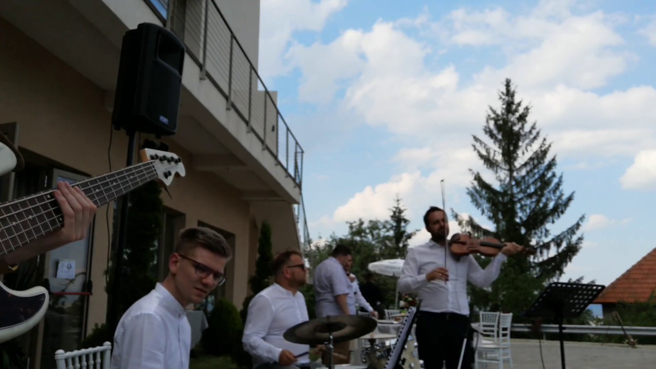 Quartz Band - New York New York [LIVE Cover] - YouTube