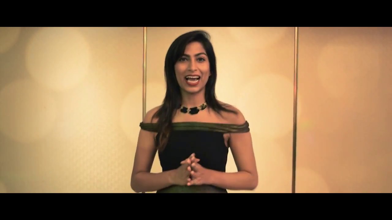 Anchor Nisha Shetty hosting the ICICI ICONIA Awards - YouTube