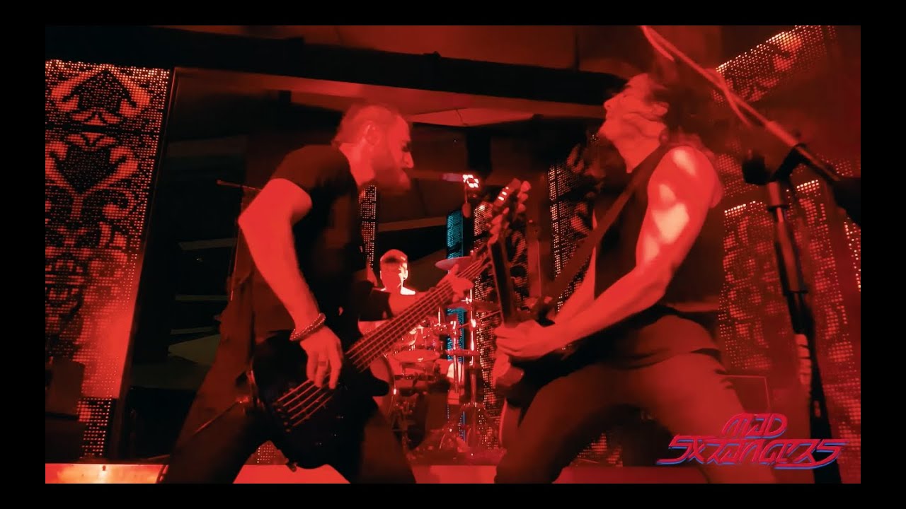 Mad Strangers - Let It Flow (live) - YouTube