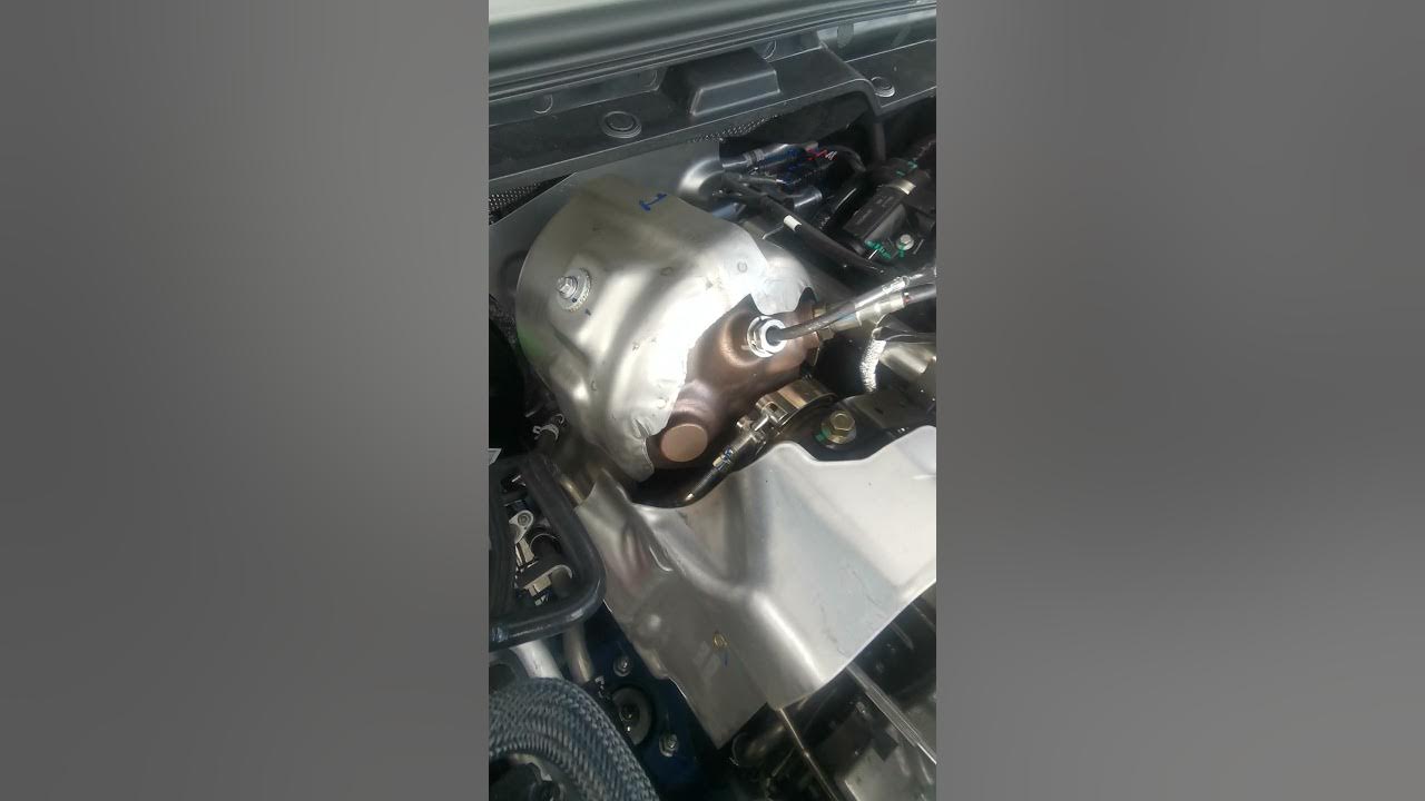 2022 LDV T60 MAX LUXE 2.0L bi turbo engine under bonnet view 160kw 500nm - YouTube