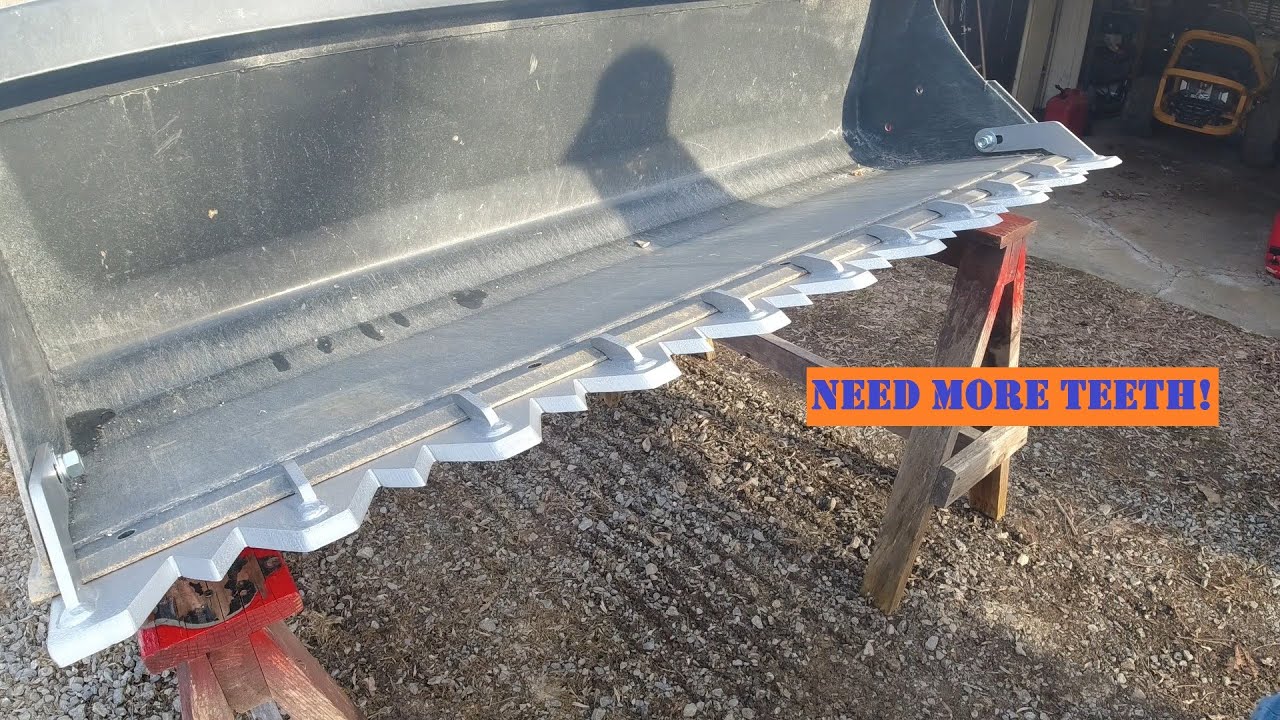 #22 BXpanded Piranha tooth bar installed on a Kioti CK3510se - YouTube