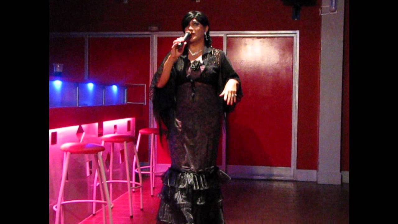 Mara Jones rumbera. Show de transformismo - YouTube