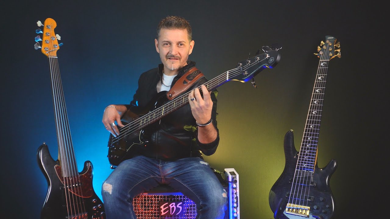 Right now "Vincen Garcia" bass cover by Andrea Manzo - YouTube