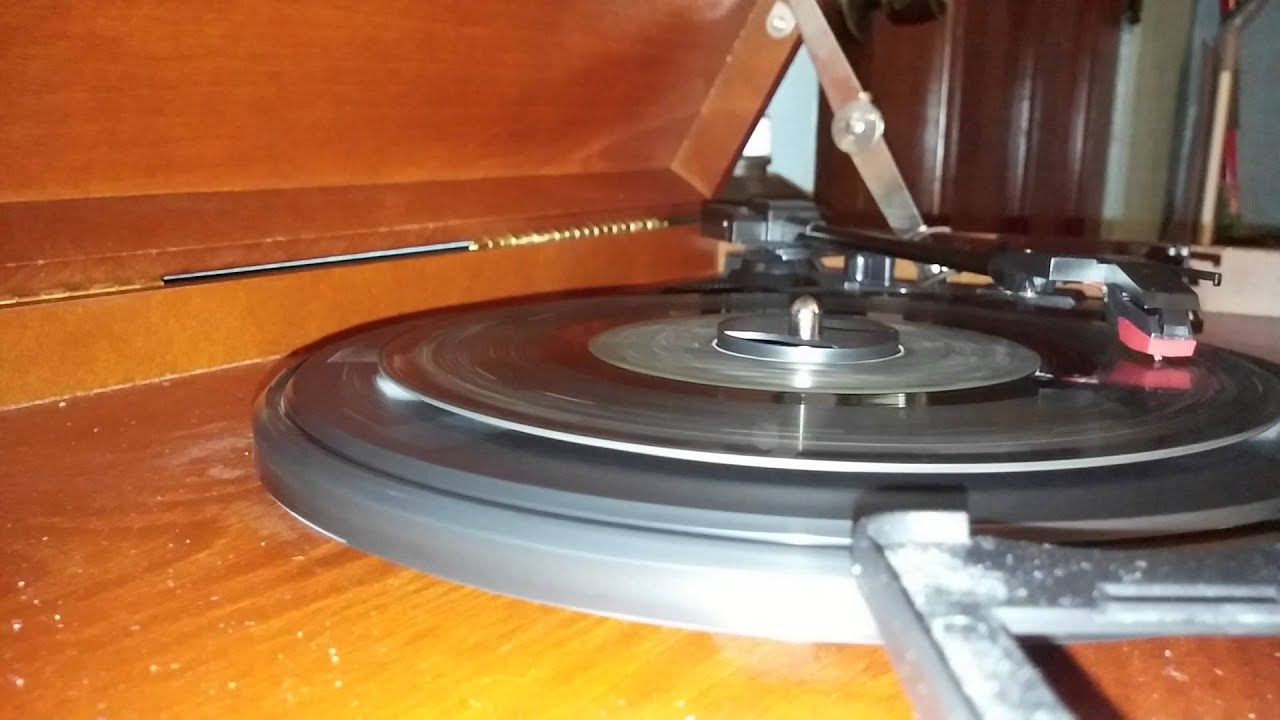 Larry Verne- "Mr. Custer" (45 RPM) - YouTube