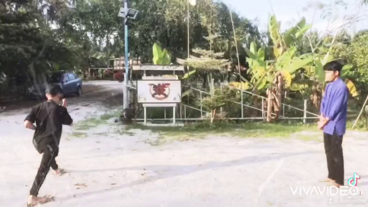 Martial Arts Pencak Silat Krayung Sendeng Zul Vs Pais part 1 . - YouTube