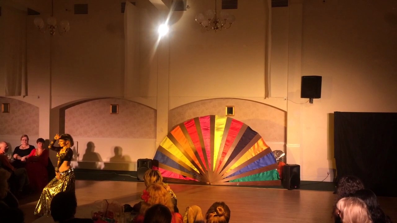 Golden Era, vintage bellydance solo, inspired by Naima Akef. - YouTube