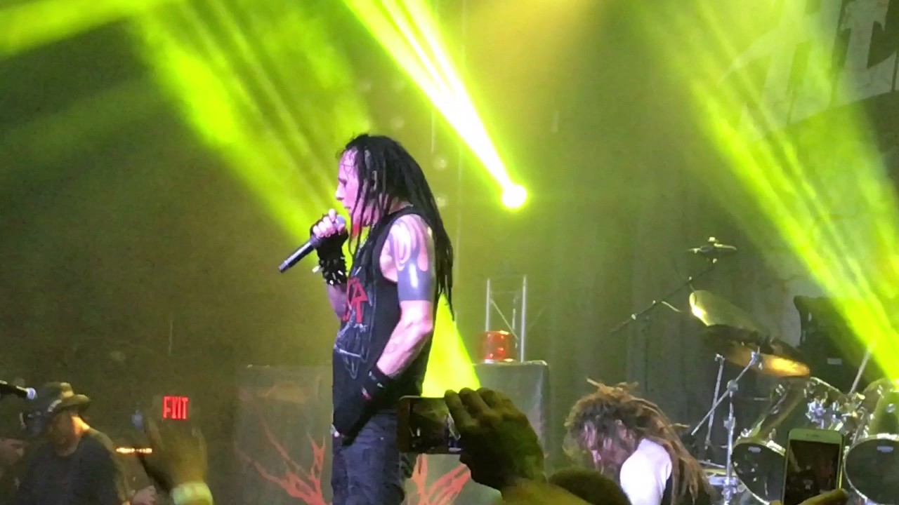 HELLYEAH-You wouldn't Know -live Albuquerque 2017 - YouTube