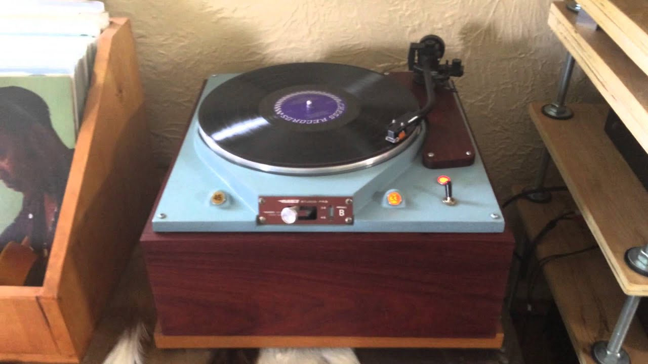 Russco studio pro B transcription turntable - YouTube