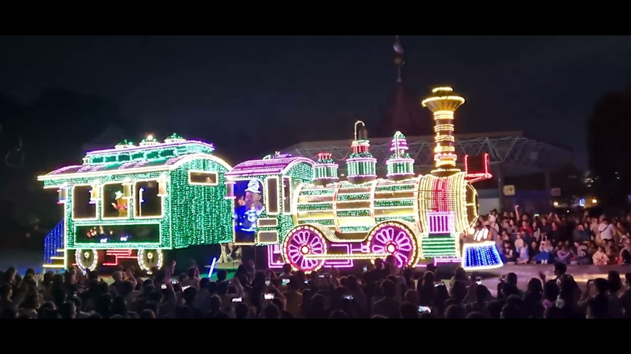230929 에버랜드 문 나이트 퍼레이드 The Everland Moon Light Parade - YouTube
