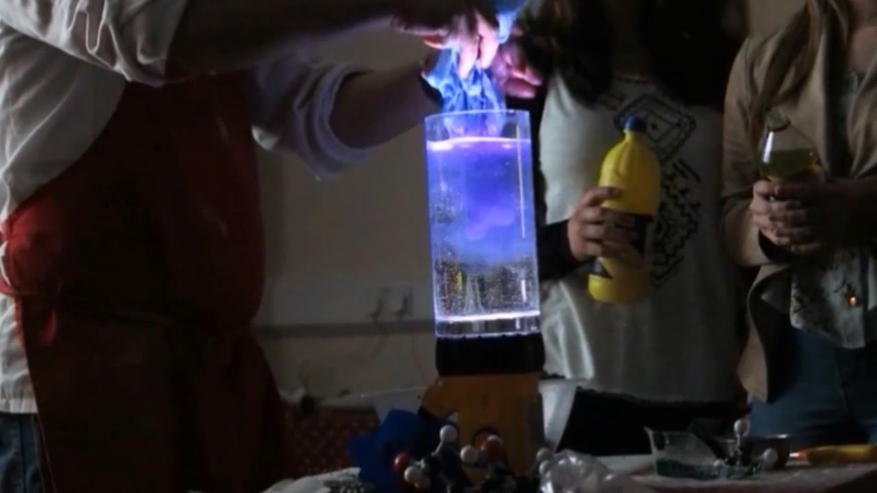 Fun Kitchen Food Science Live - YouTube
