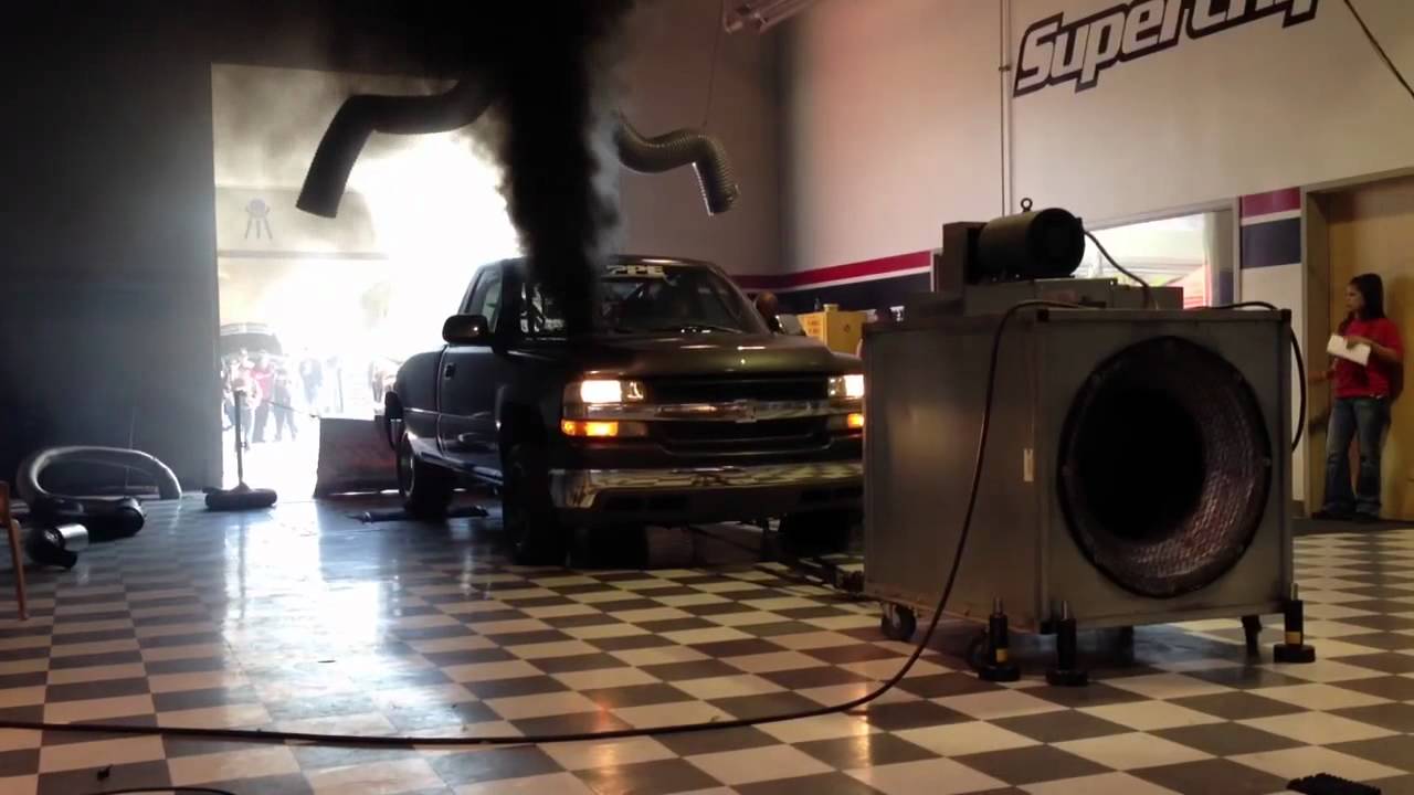 Dmitri Millard's 1500hp Duramax - YouTube