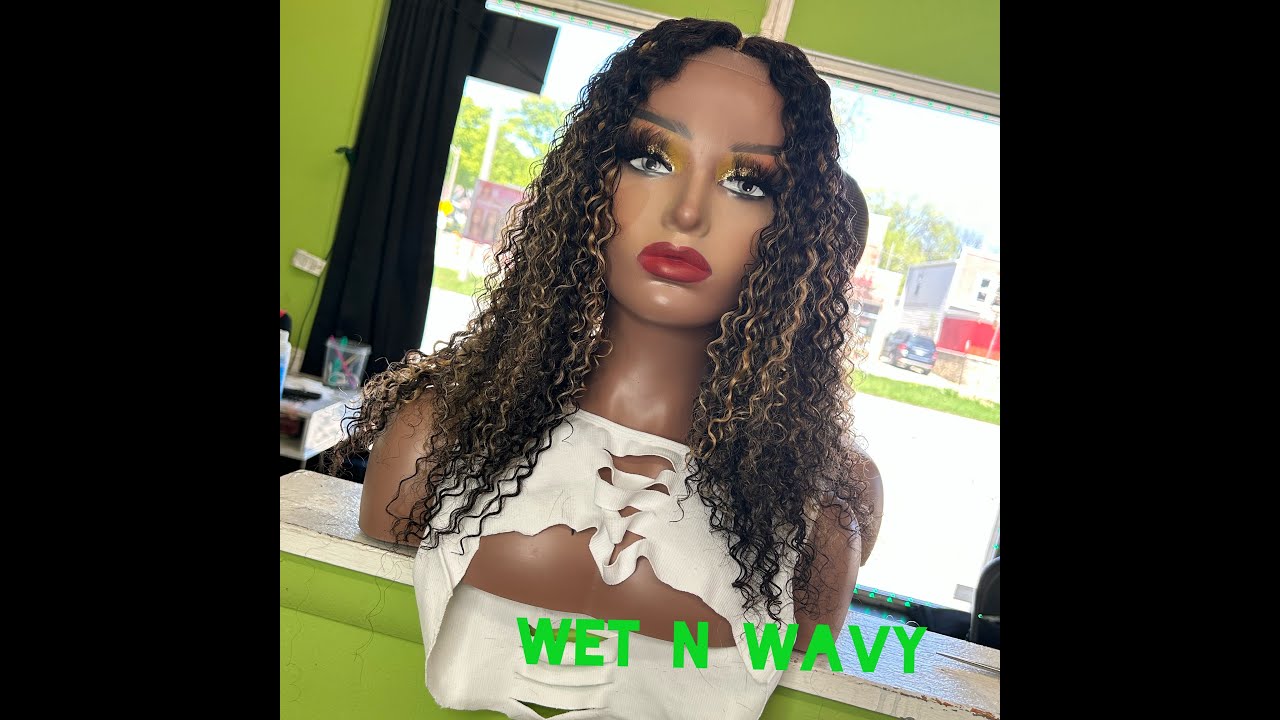 HOW TO KEEP THE "WET LOOK" FOR WET N WAVY WIGS AND BUNDLES - YouTube