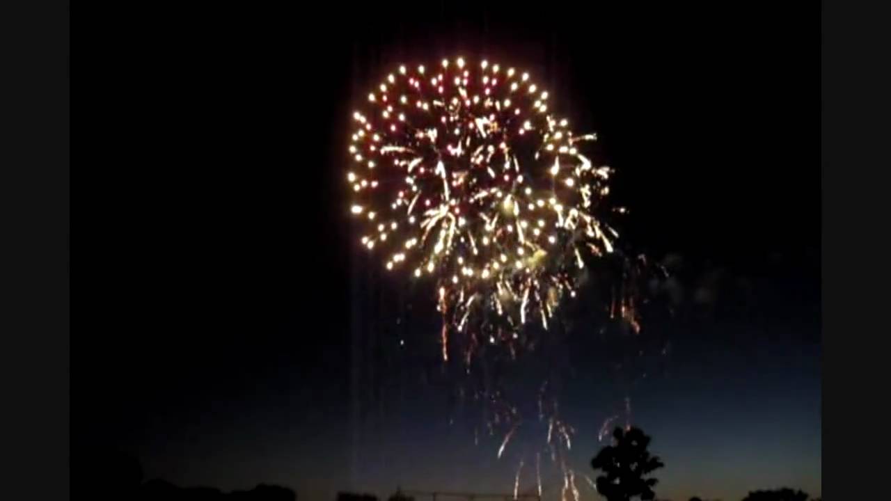 Bridgeview IL 2010 4th of July Fireworks Show Part 1 - YouTube