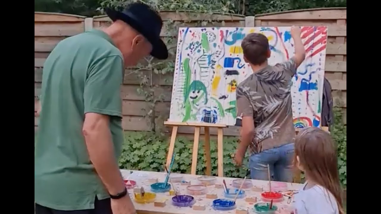 Team painting - YouTube