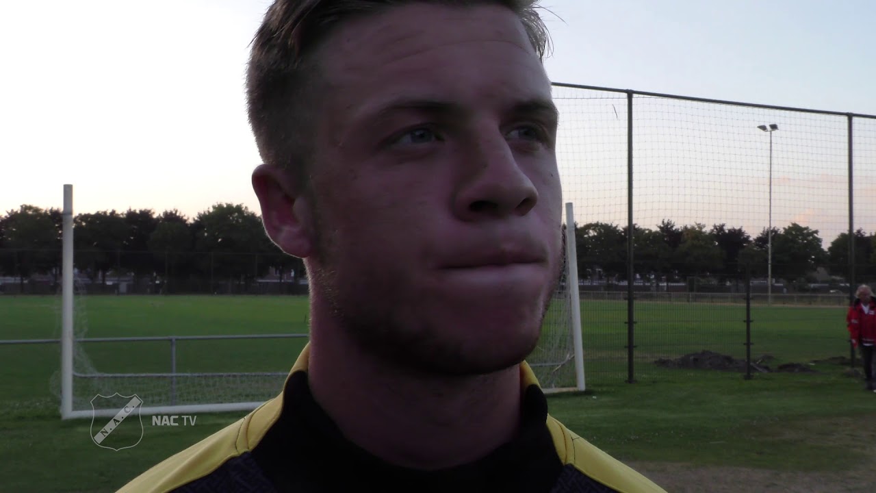 INTERVIEW | Marwin Reuvers blij met speeltijd in voorbereiding - YouTube