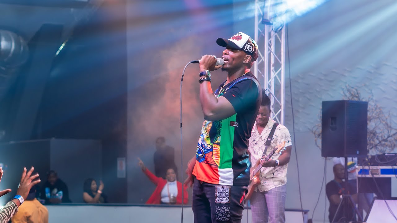 Freeman HKD and Daruler performing live @ Most Wanted in Durban - YouTube