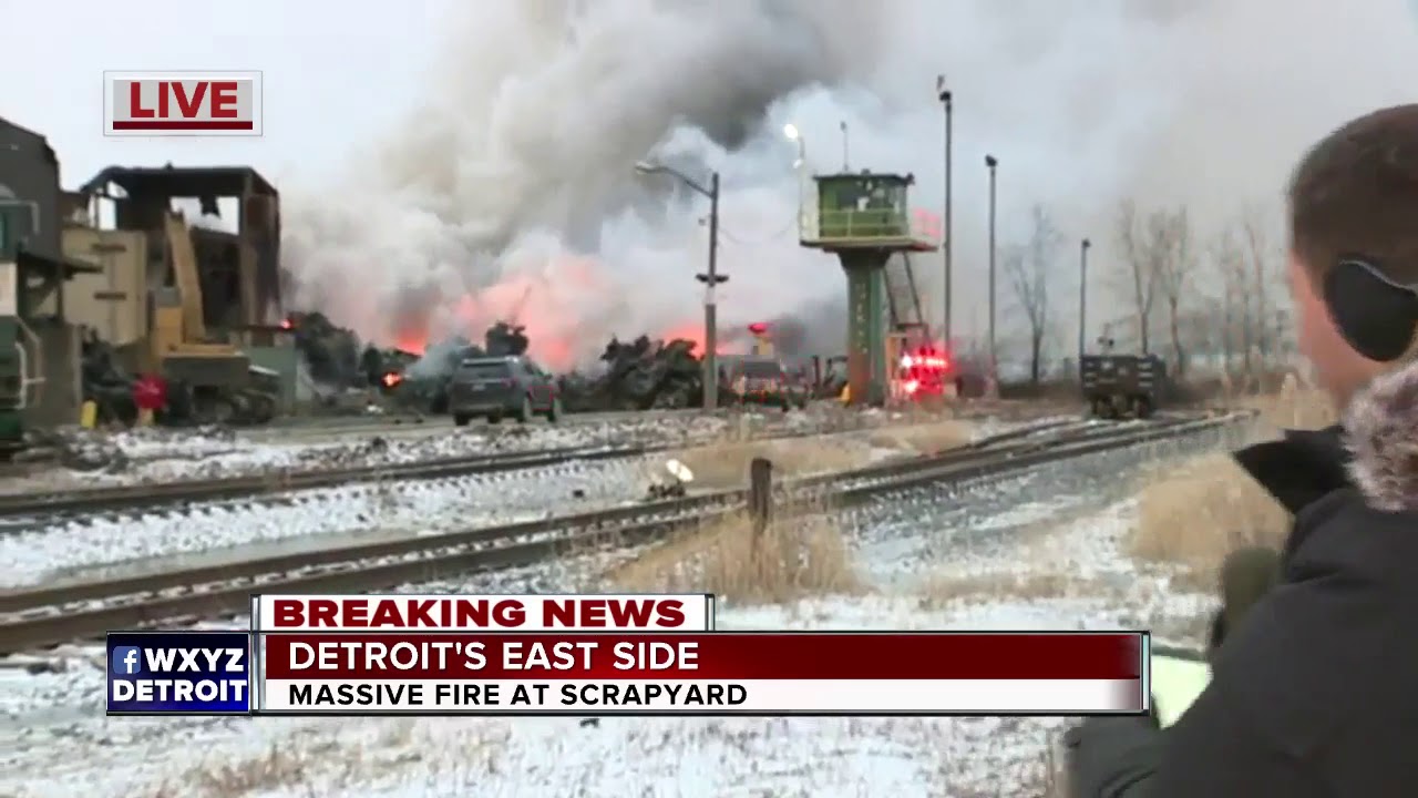 Massive fire at scrapyard on Detroit's east side - YouTube