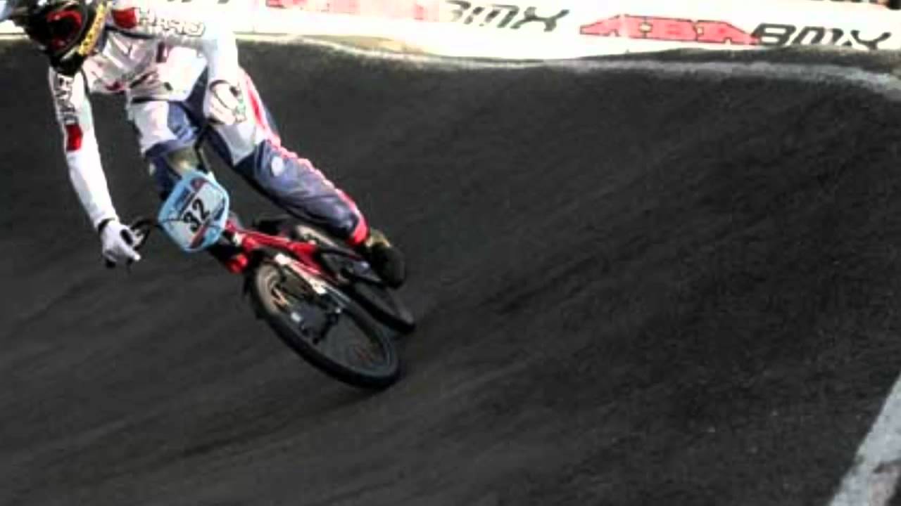 BMX Rider Brooke Crain Crashes During Run at London Olympics - YouTube