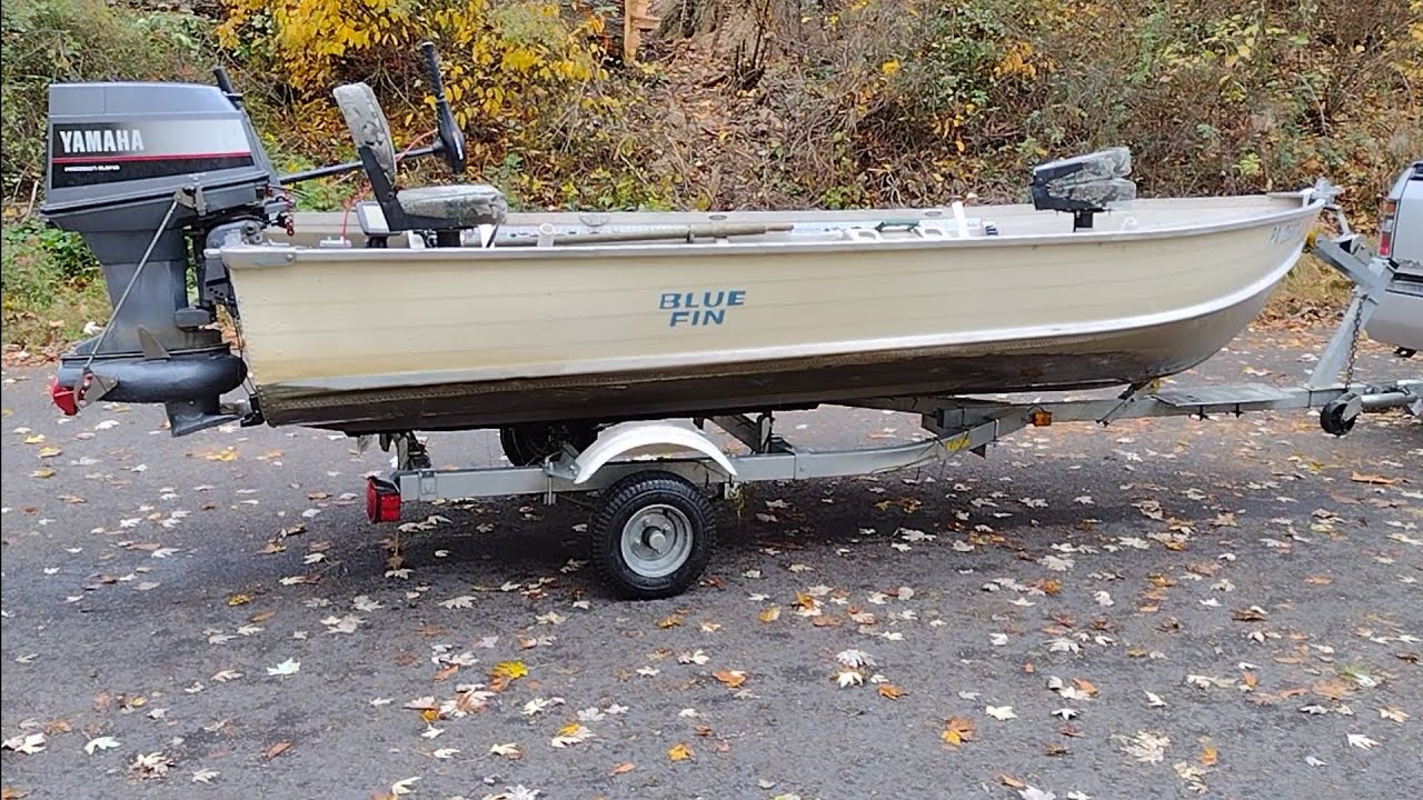 Yamaha 40/28 jet 14 ft V-bottom running the Juniata River - YouTube
