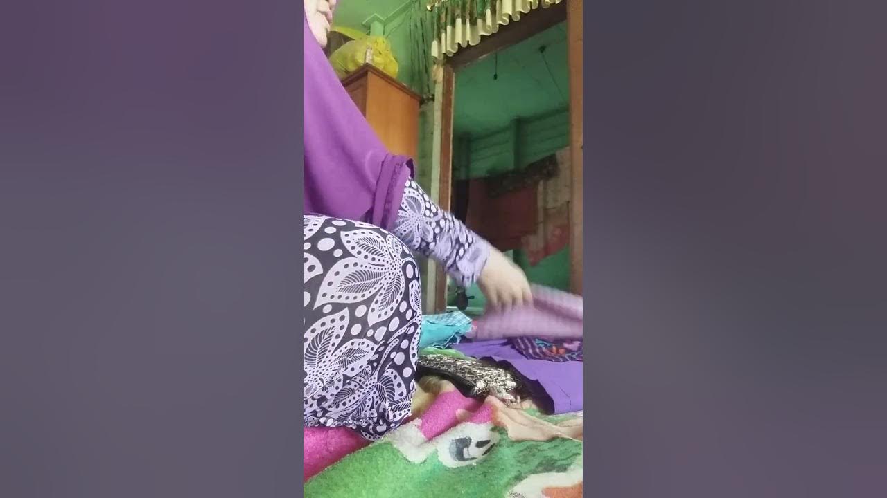 Ayesha unboxing seragam sekolah - YouTube