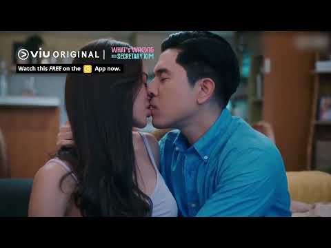 Kim Chiu & Paulo Avelino's Passionate Kiss 😍 | Catch FREE on Viu