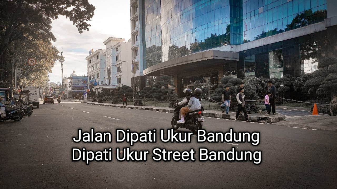 Jalan Dipati Ukur Bandung, Relaxing City Sounds in Dipati Ukur Street ...