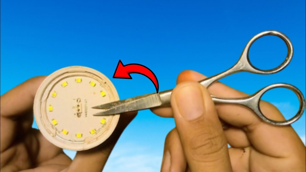 How to repair LED bulb with scissors//Learn how to repair LED bulbs ...