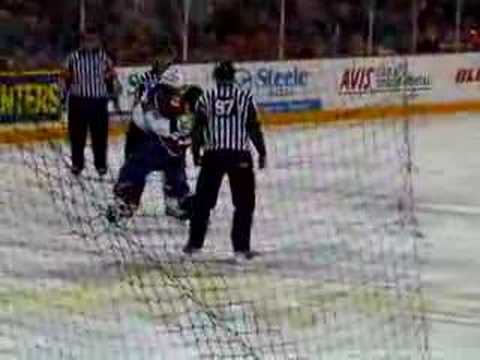 Daniel Smith vs Greg Paynter - YouTube