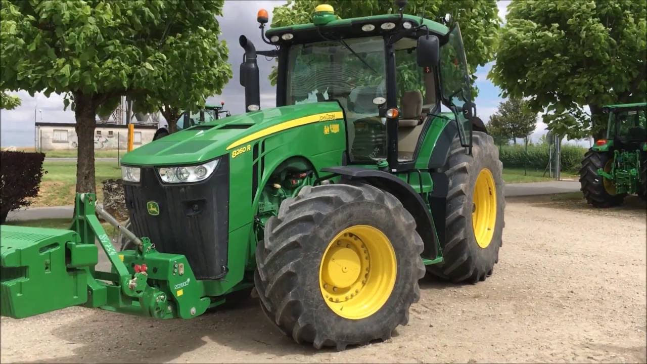 Tracteur John Deere 8260 R - YouTube