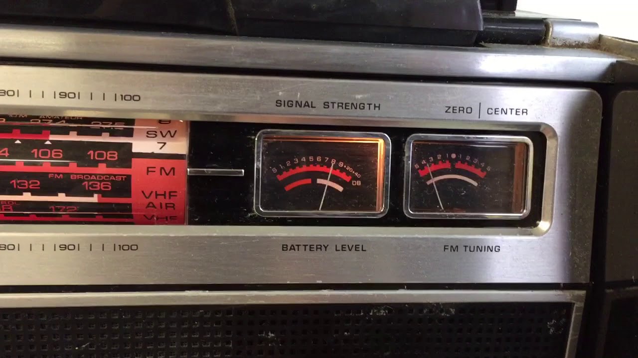 Zenith Trans Oceanic R7000 - YouTube