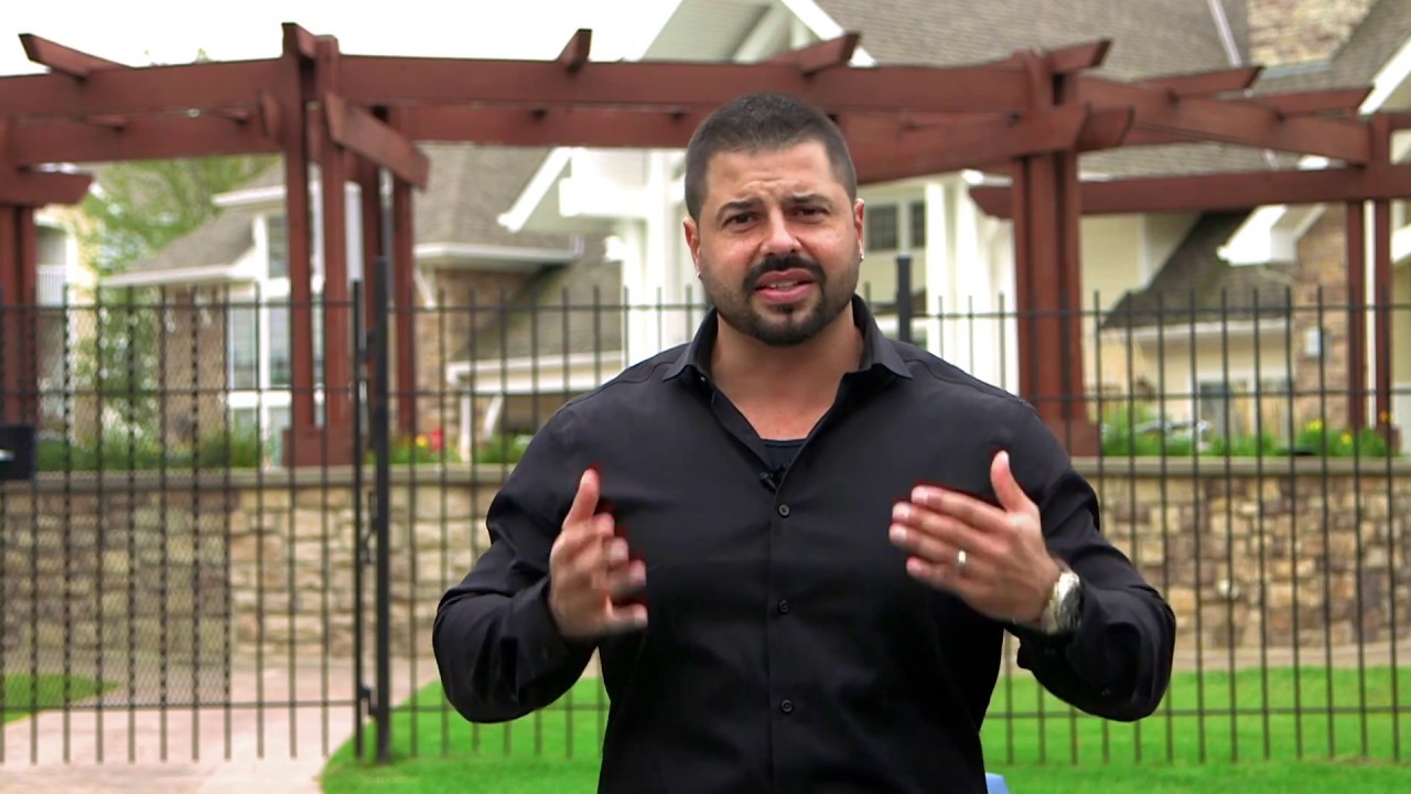 Benjamin Anaya making $250,000 a month Selling Media Services - YouTube