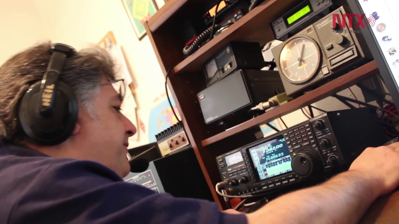 Radioaficionados: amantes de la tecnología - YouTube