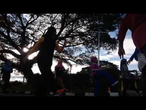 JULIE ZUMBA di persisiran SG PERAK KUALA KANGSAR