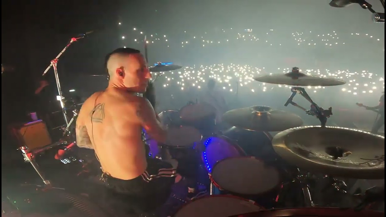 Frank Zummo - Walking Disaster - Sum 41 Live The Andrew J. Brady Music ...