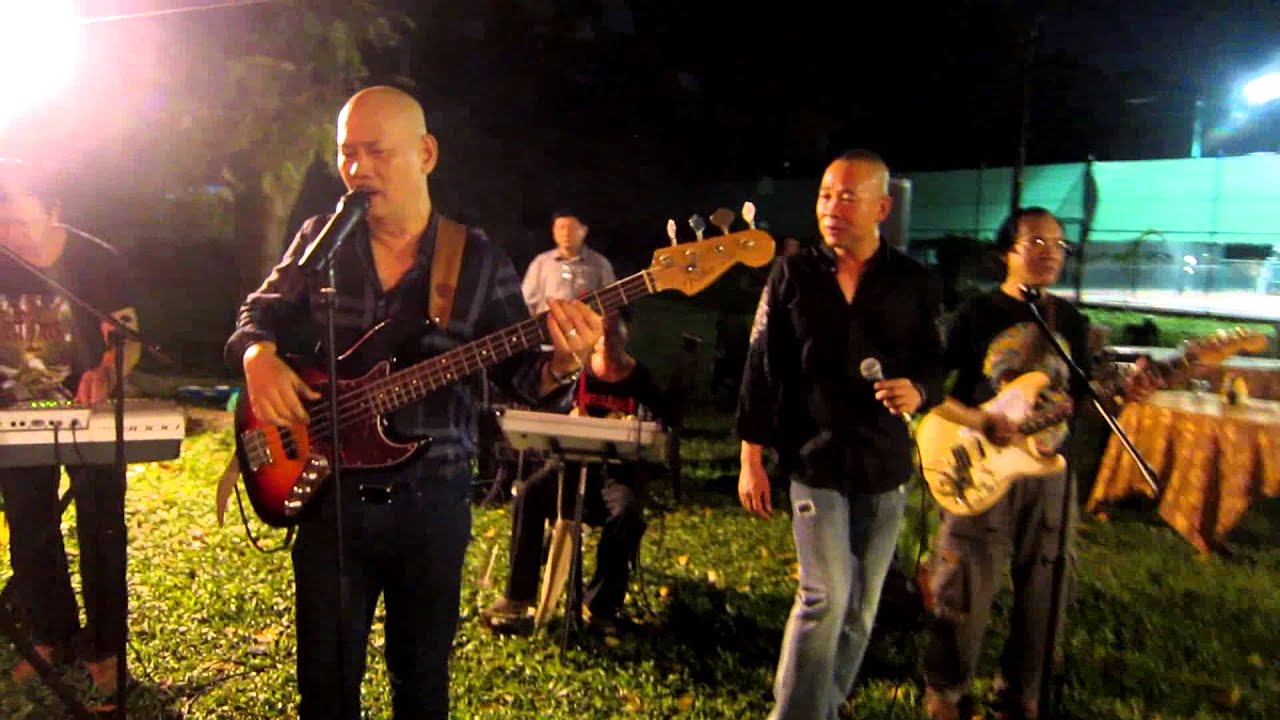 Peanut's & Long bass cover Evil Ways - YouTube